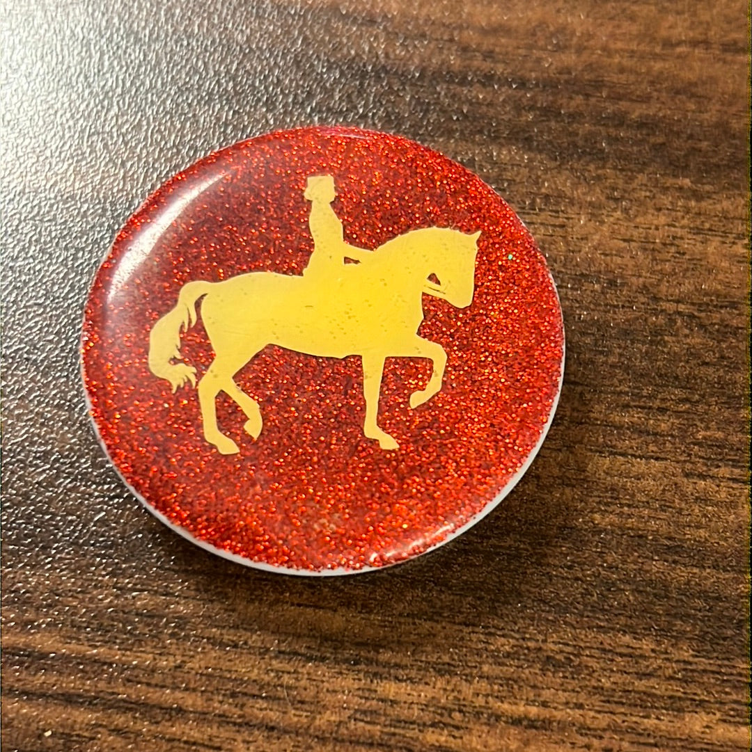 Red Dressage Pop Socket – Melissa’s Custom Conchos